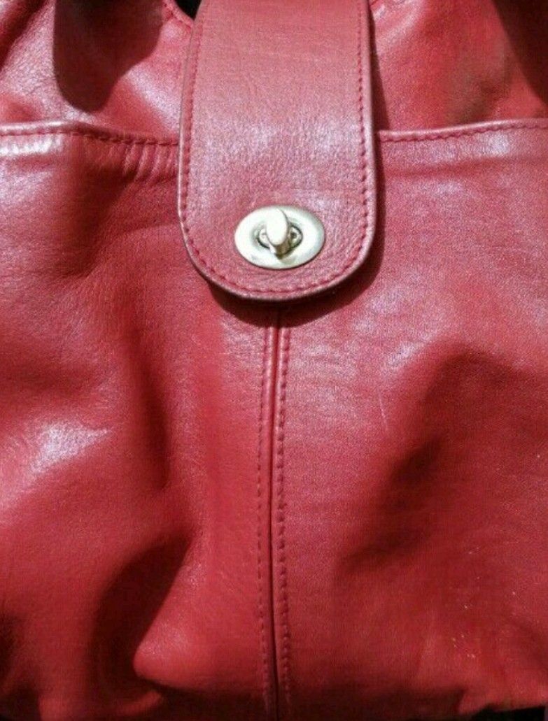 Original Red Vedasto Leather Ladies' Shoulder Bag, Women's Fashion ...