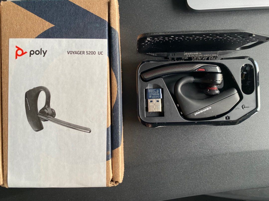 Poly Voyager 5200 UC [only tested once], Audio, Headphones & Headsets ...