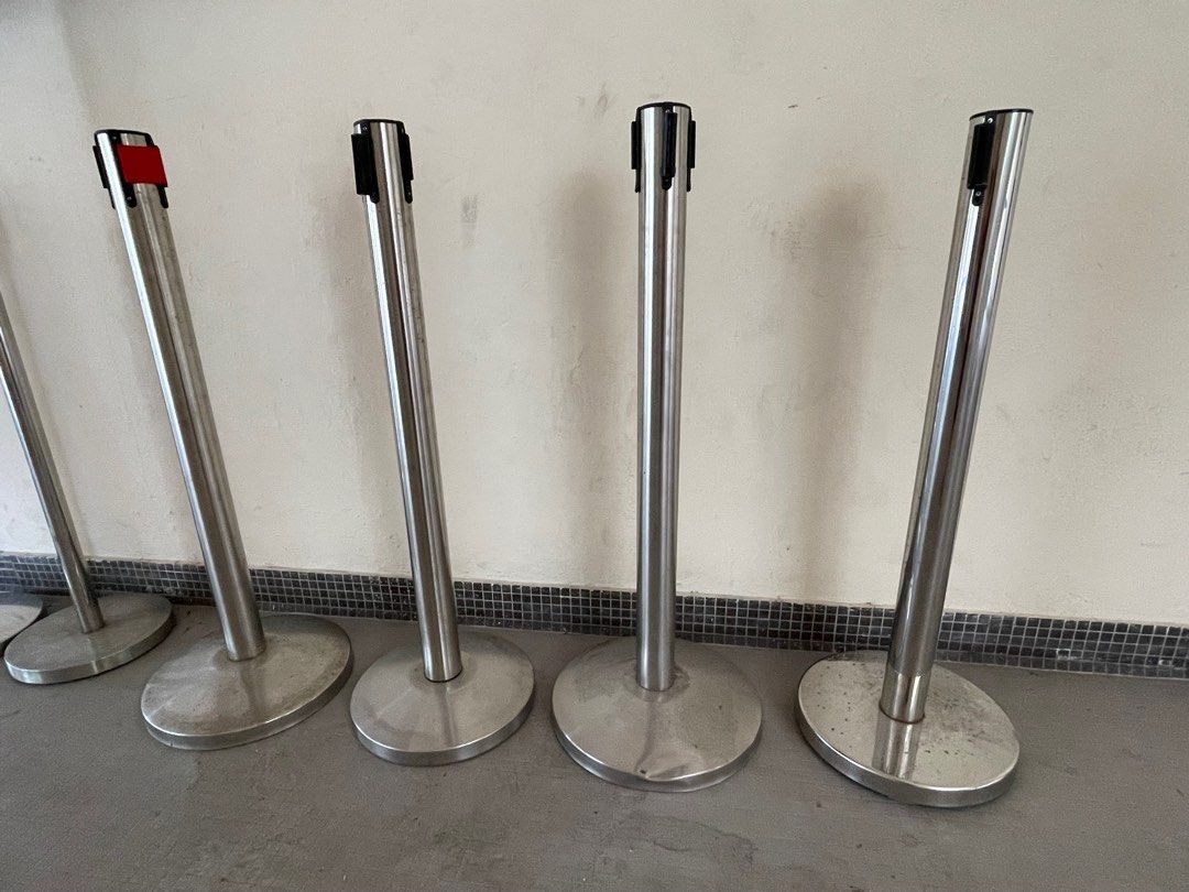 Que poles, Furniture & Home Living, Furniture, Other Home Furniture on ...