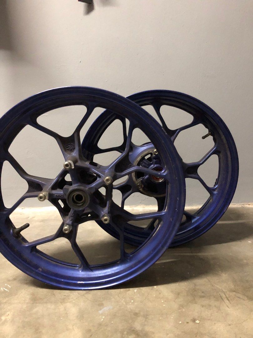 Rim Yamaha R25, Motorbikes on Carousell