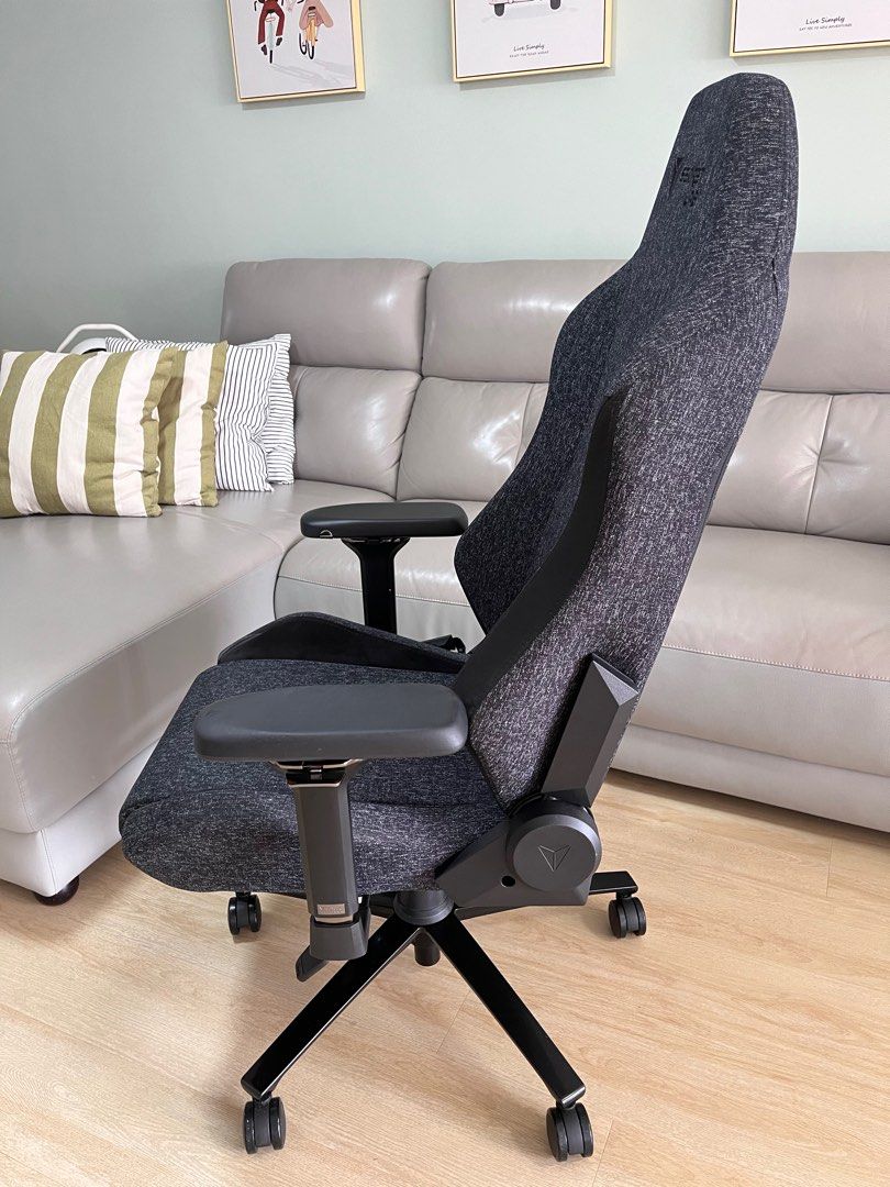 Secretlab Omega Softweave 2020, Furniture & Home Living, Furniture ...