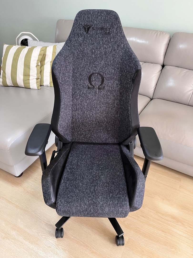 Secretlab Omega Softweave 2020, Furniture & Home Living, Furniture ...