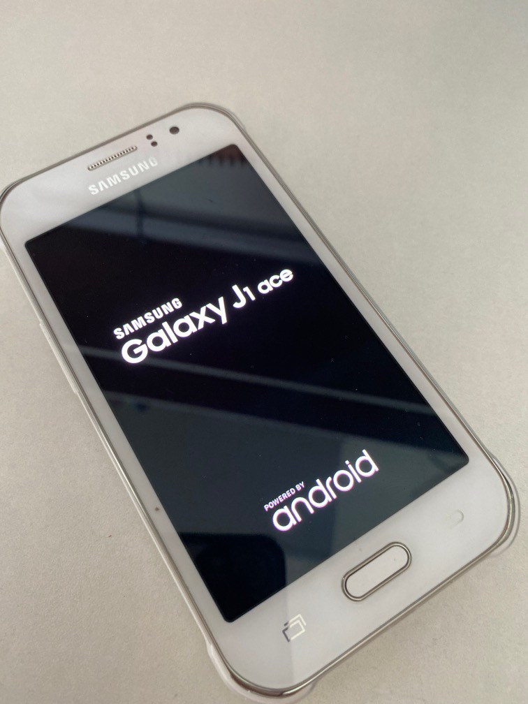 Simple samsung smart handphone, Mobile Phones & Gadgets, Mobile Phones ...