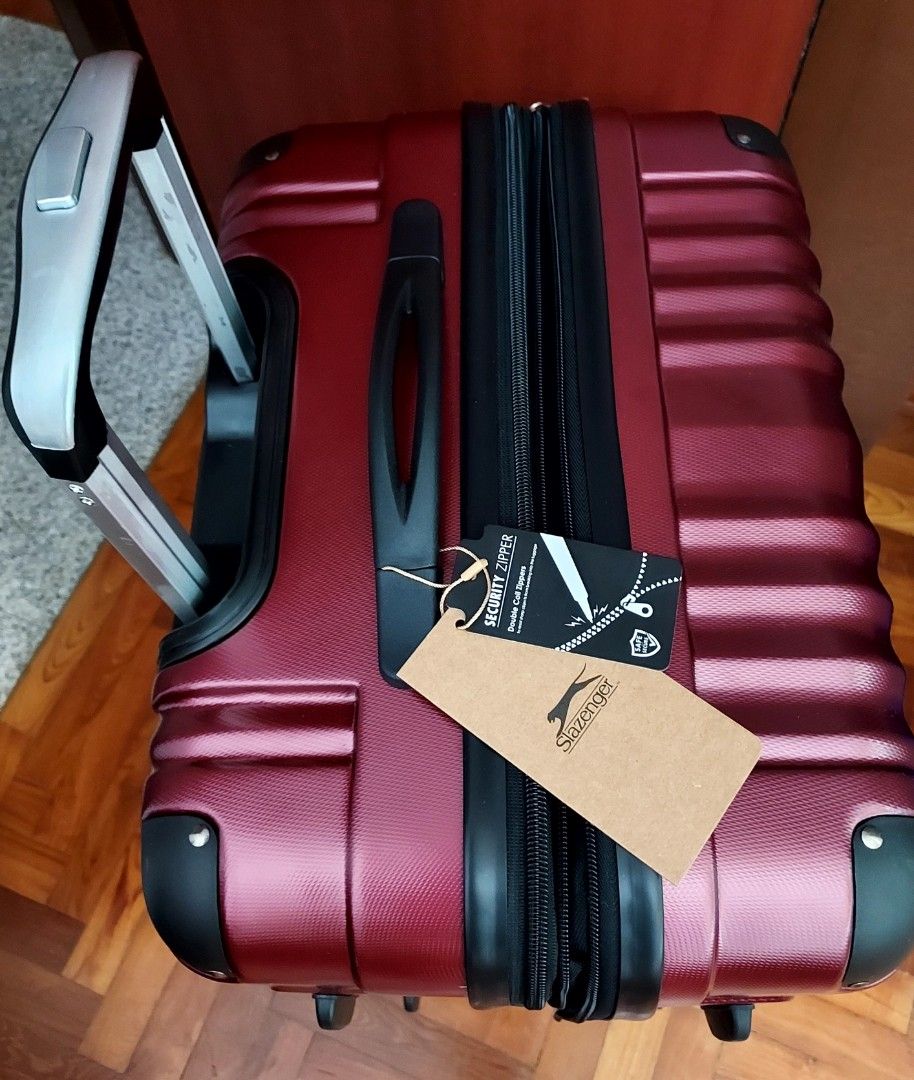Slazenger 25" luggage, Hobbies & Toys, Travel, Luggage on Carousell
