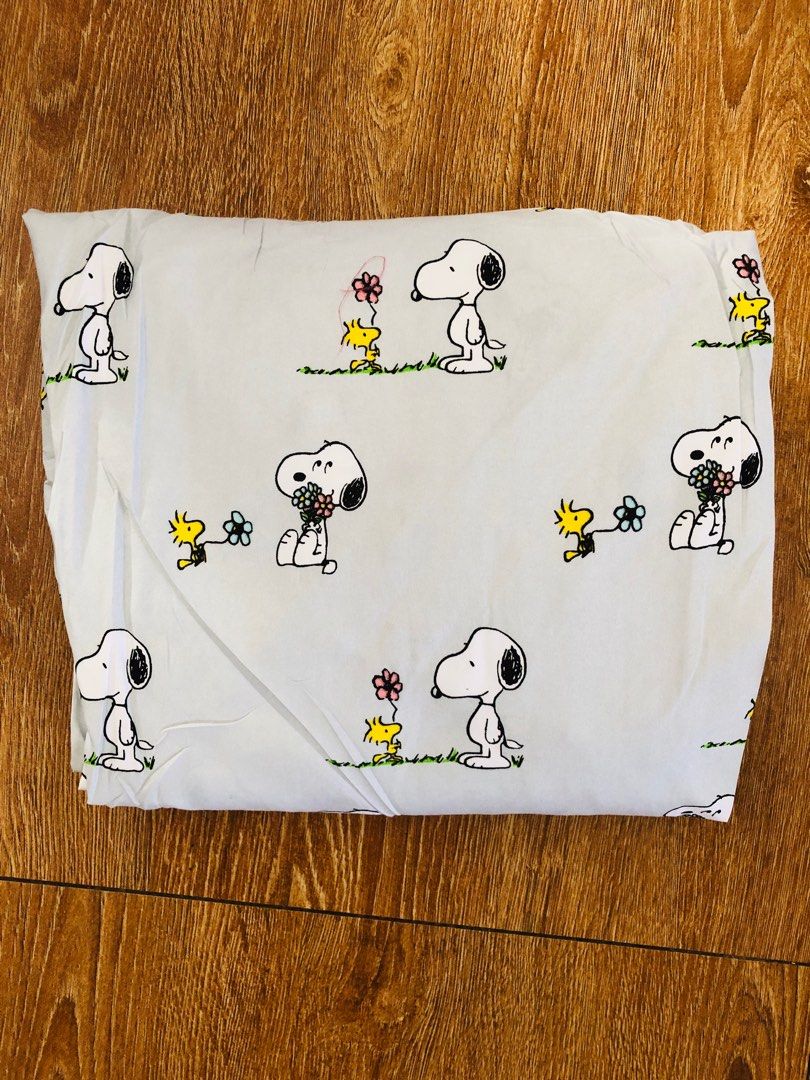 snoopy bedsheet 3 in 1 full garter fits queen to king size, Furniture ...