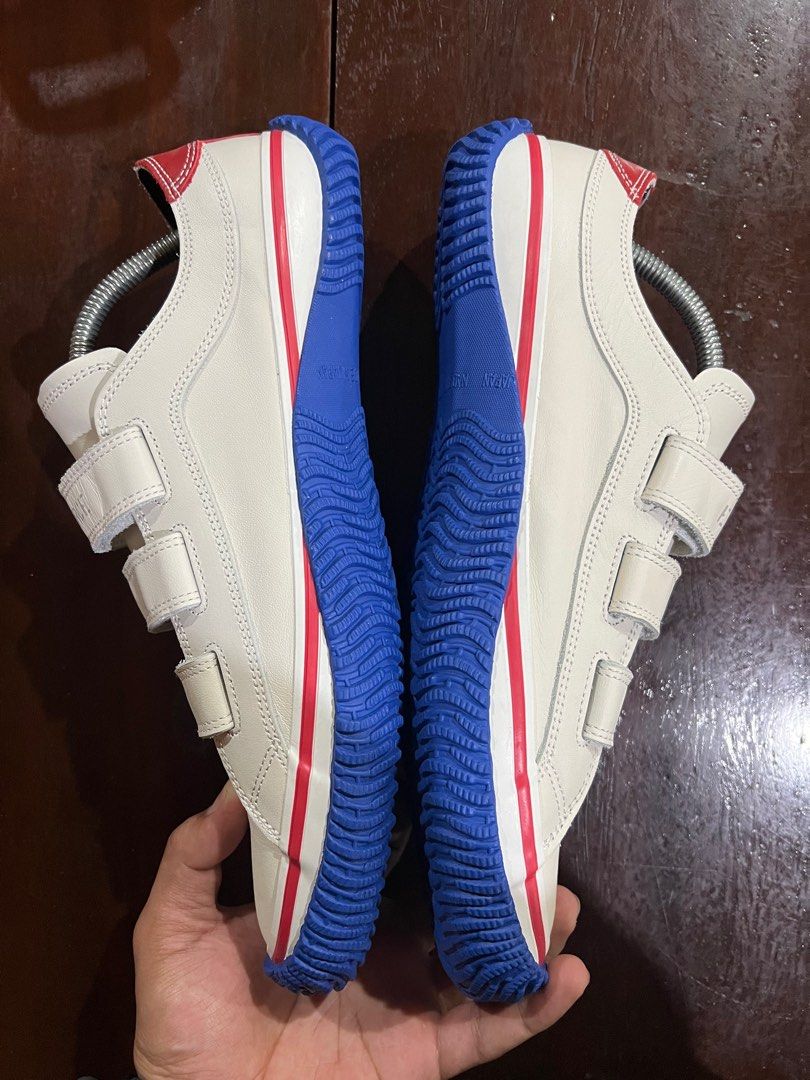 Strict-g X spingle move gundam suite, Men's Fashion, Footwear, Sneakers on Carousell