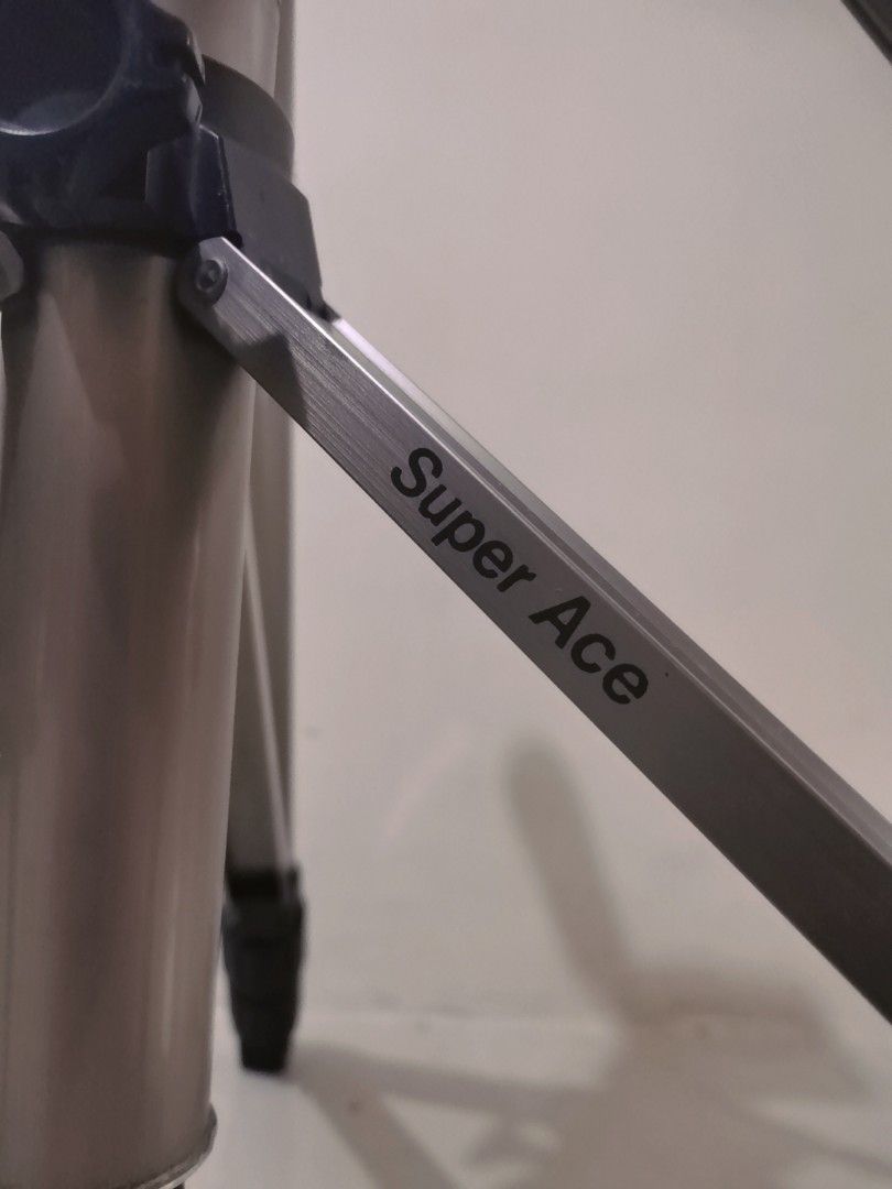 Velbon Super Ace Tripod, Photography, Cameras on Carousell