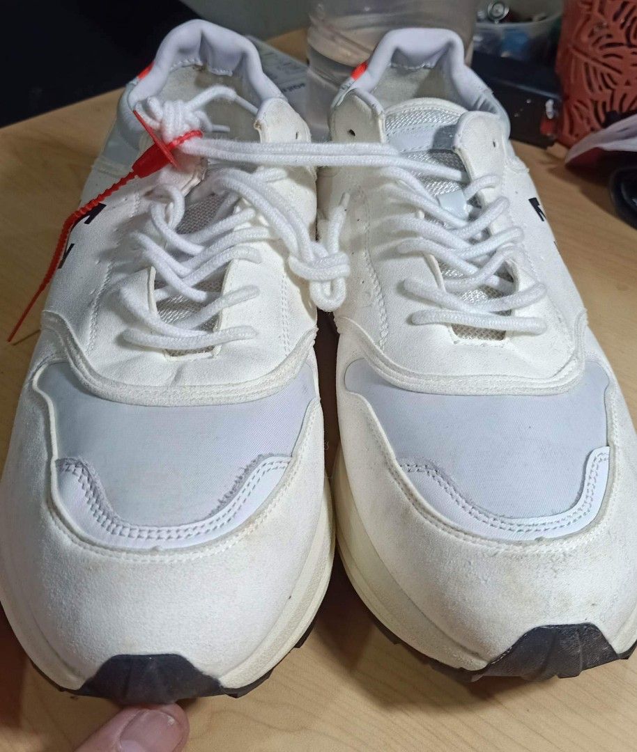 Vibram White Shoes, Luxury, Sneakers & Footwear on Carousell