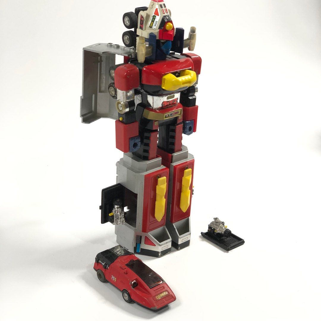 Vintage Daimos Japan Die cast Metal Robot with Daimos Car, Hobbies ...