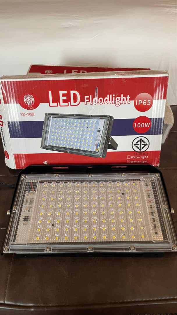 Warm white 100W slim profile IP65 LED floodlights, Photography ...