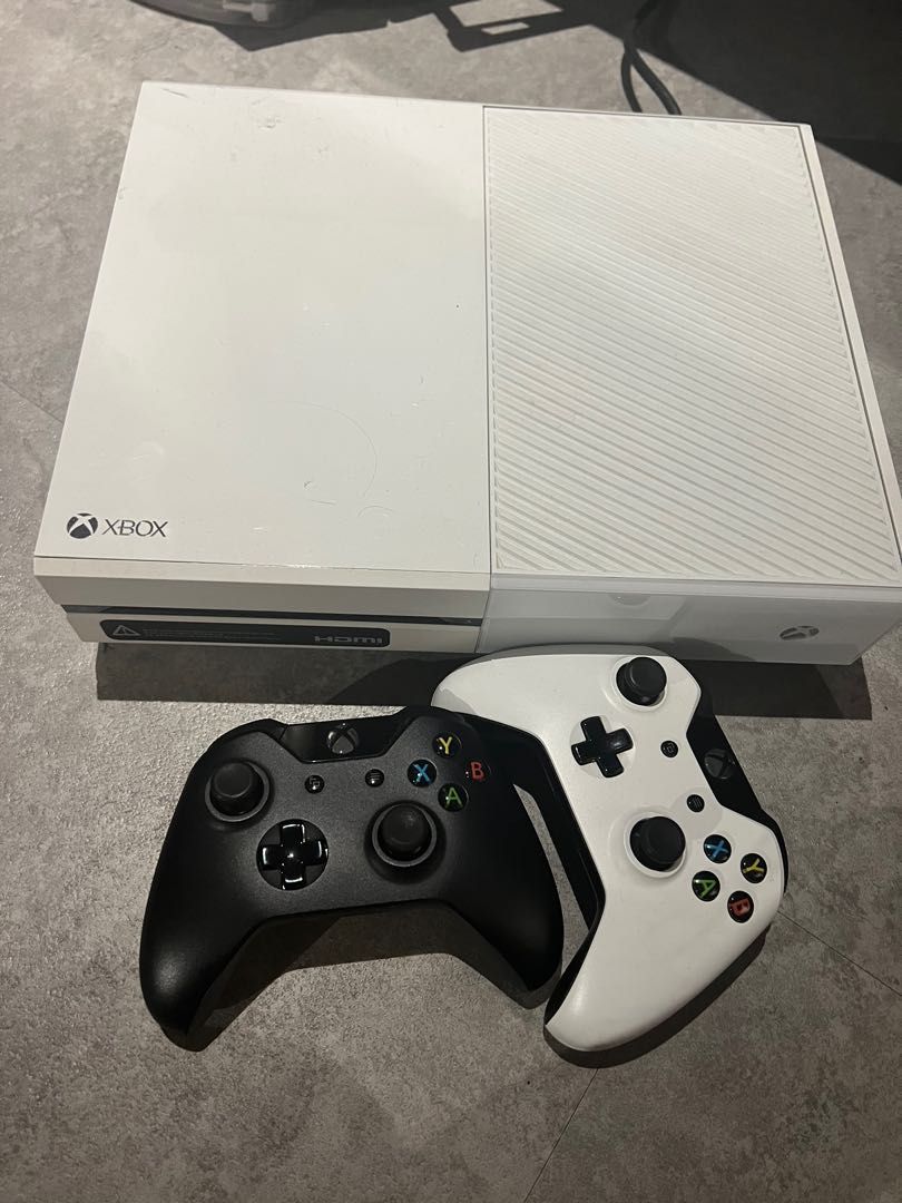 Xbox with 2 controllers, Video Gaming, Video Game Consoles, Xbox on ...