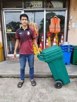150L Wheeled Trash bin, Furniture & Home Living, Cleaning & Homecare ...