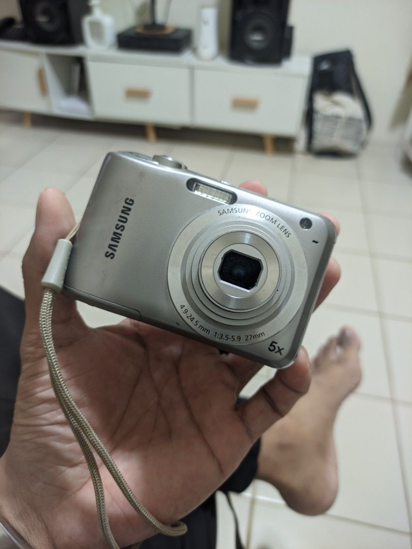 2012 SAMSUNG ES30, Photography, Cameras on Carousell