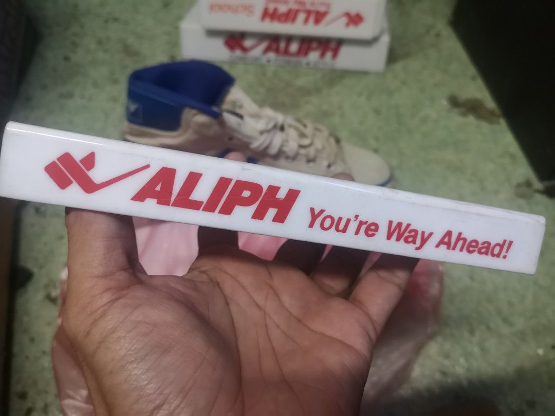 Aliph shoe hanger, Men's Fashion, Footwear, Casual shoes on Carousell