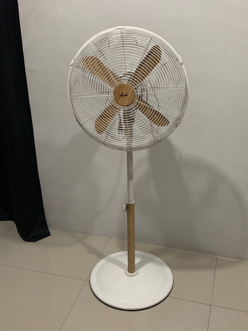 Asahi Wooden Stand Fan White, Furniture & Home Living, Lighting & Fans, Fans on Carousell