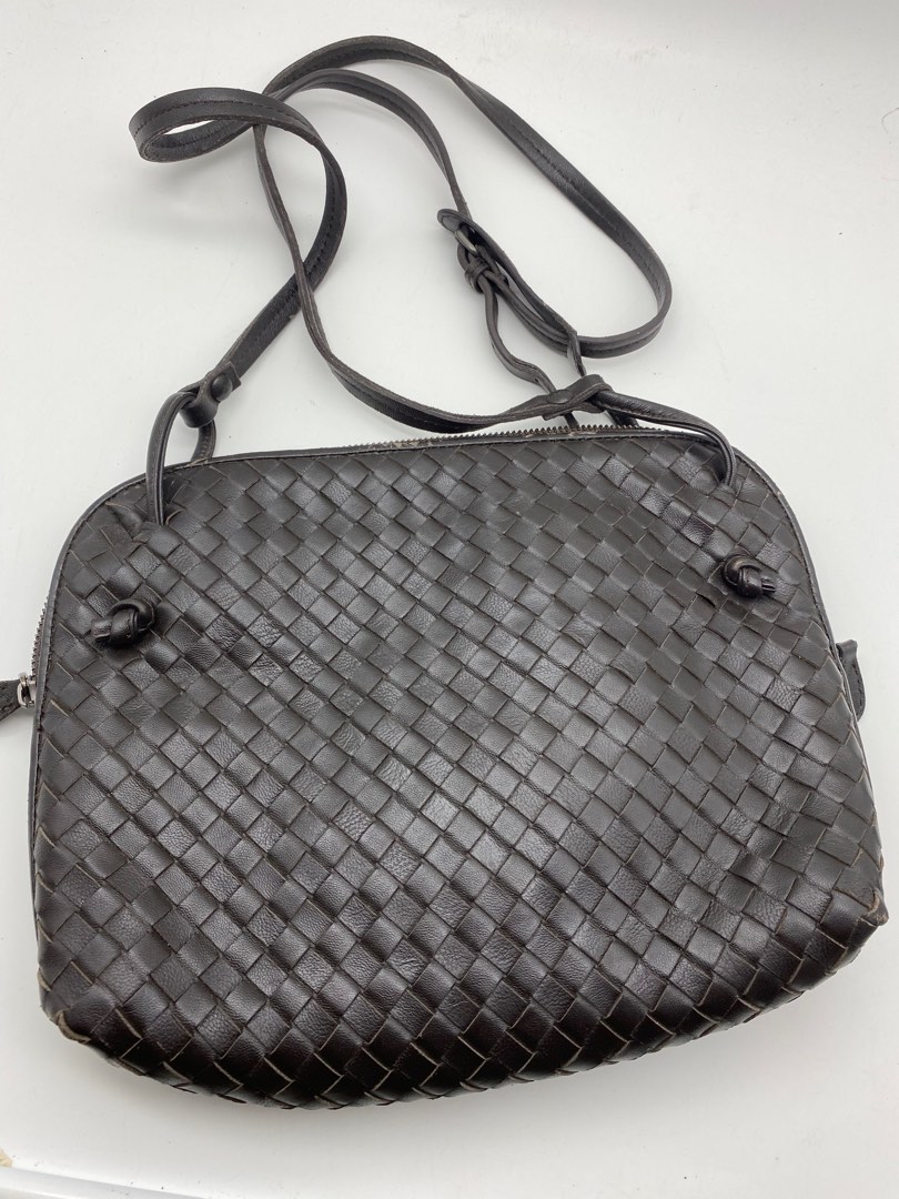 BOTTEGA VENETA SLING (BANIG)bag, Luxury, Bags & Wallets on Carousell
