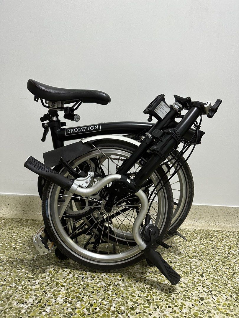 BROMPTON M2L (2020), Sports Equipment, Bicycles & Parts, Bicycles on ...