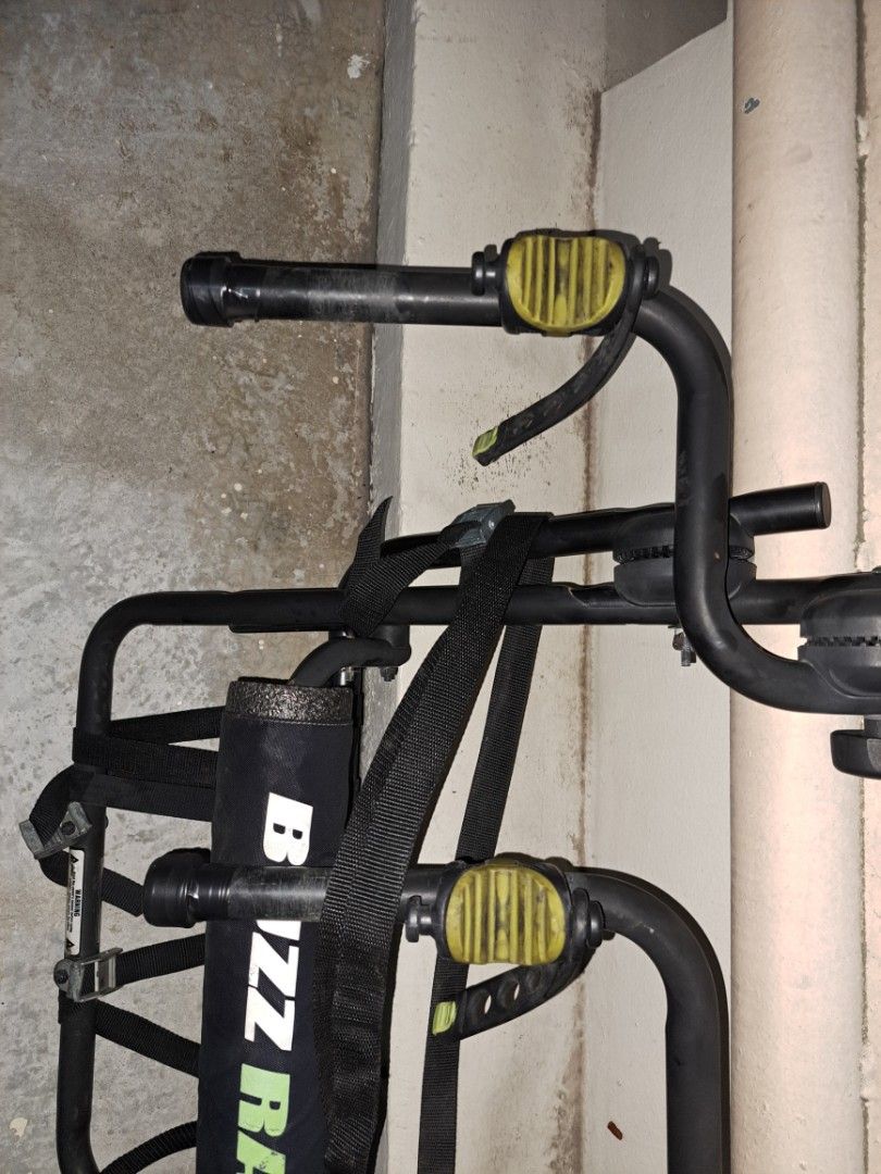 BUZZ REAR TYRE MOUNTED BICYCLE RACK, Sports Equipment, Bicycles & Parts ...