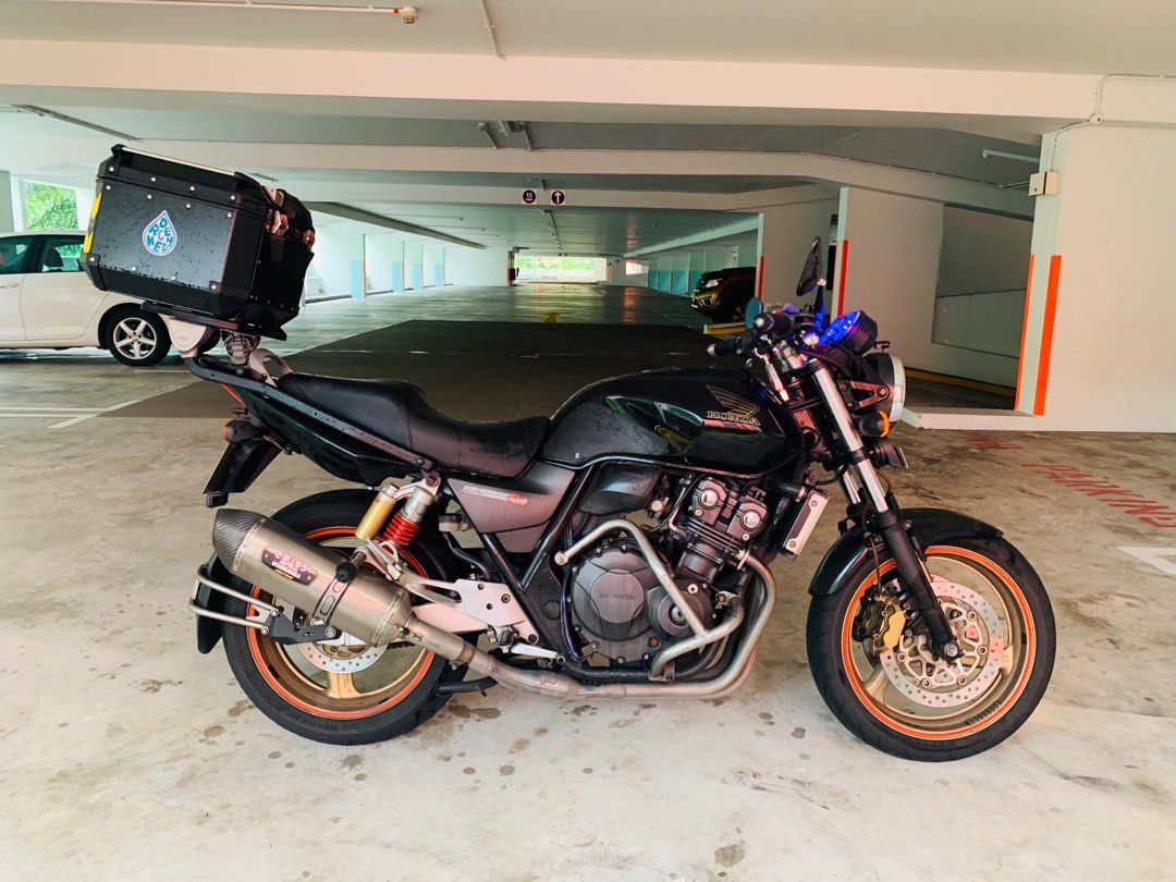 Cb400 Revo, Motorcycles, Motorcycles for Sale, Class 2A on Carousell