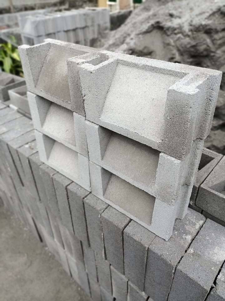 Decorative blocks, Commercial & Industrial, Construction & Building Materials on Carousell