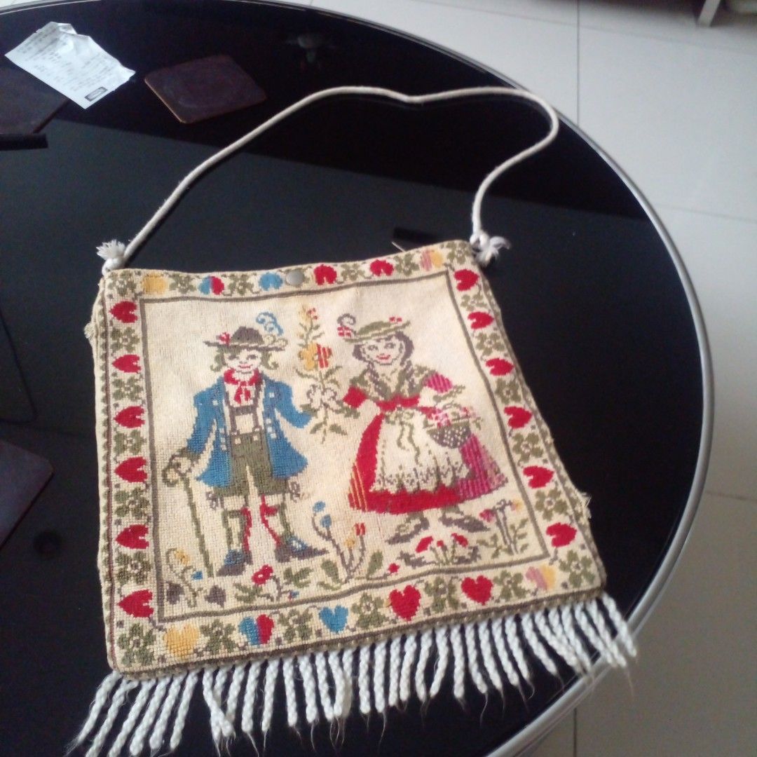 Tapestry 1970 Etnic sling bag rajut pola jadul, Barang Yang Dicari di ...