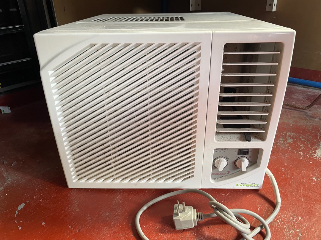 Everest Aircon Window Type 1hp, TV & Home Appliances, Air Conditioning ...