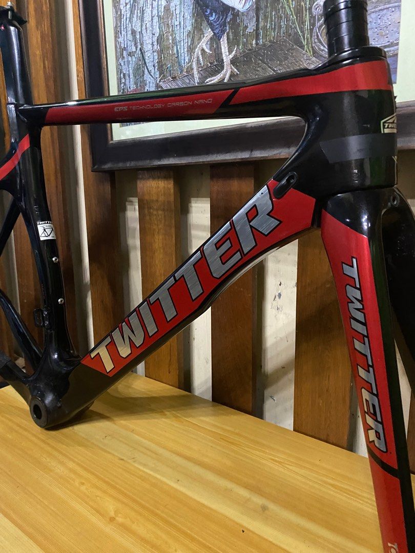 FOR SALE CARBON TWITTER FRAME SET OPEN FOR PARTS OUT, Sports Equipment ...