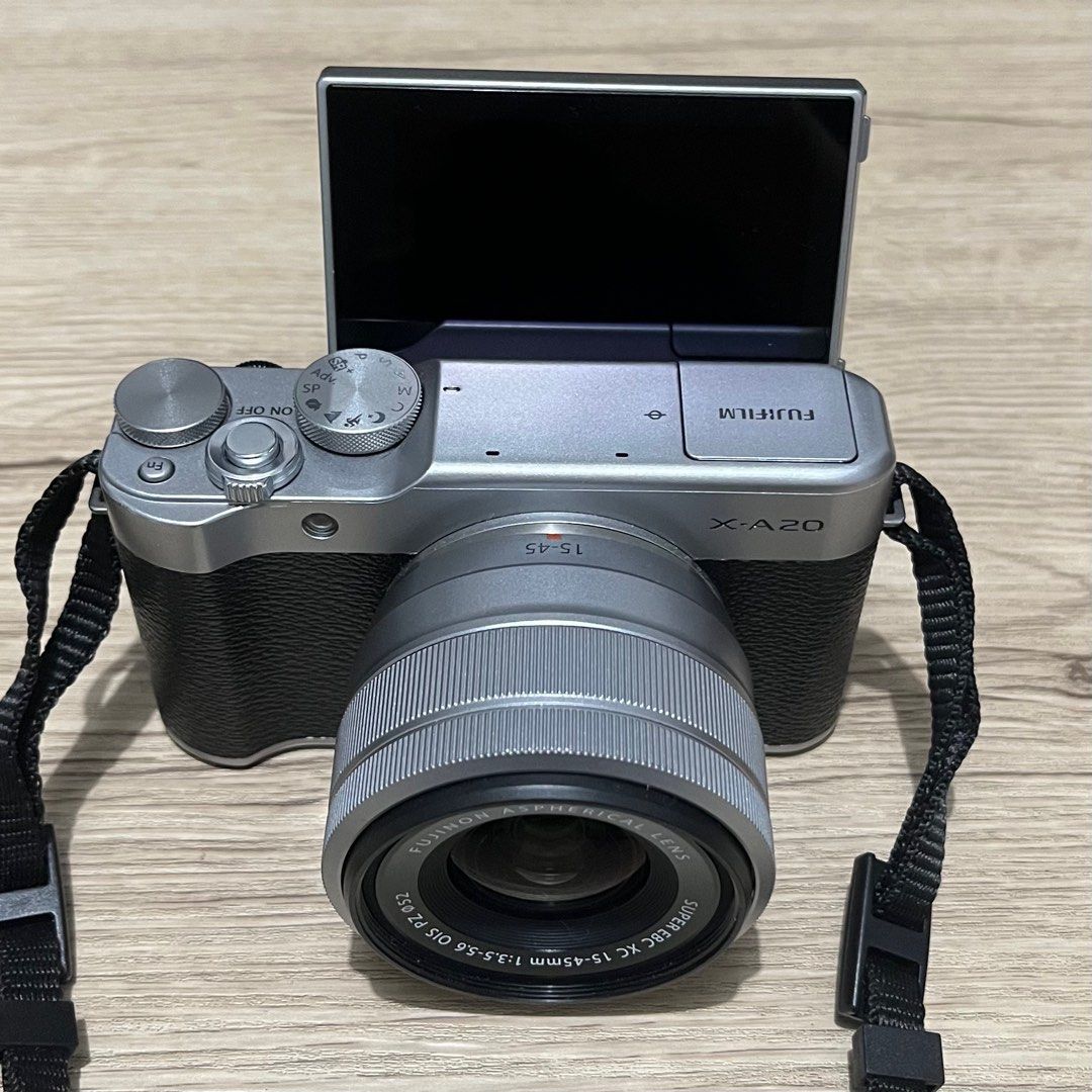 Fujifilm xa20, Photography, Cameras on Carousell