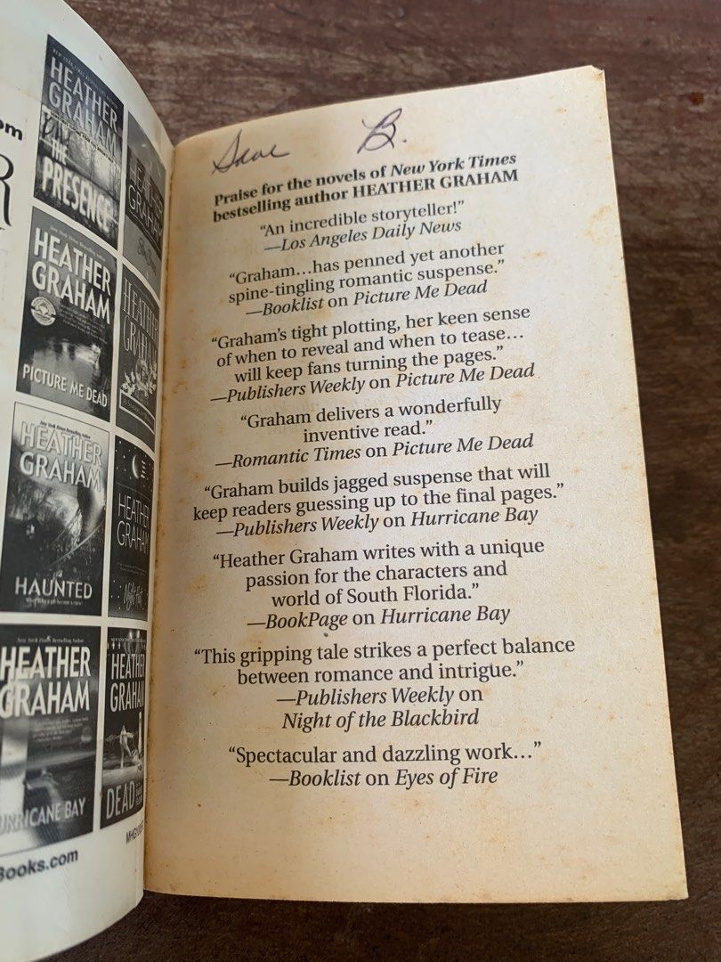 Ghost Walk by Heather Graham | Thriller | Fiction | Pre-Loved | Book ...