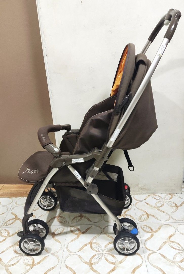 Gooebaby x Winnie the Pooh Baby Stroller, Babies & Kids, Going Out ...