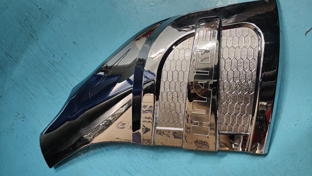 Hiace Pipi / Hiace Chrome / Hiace Accessories / Hiace Side Chrome ...