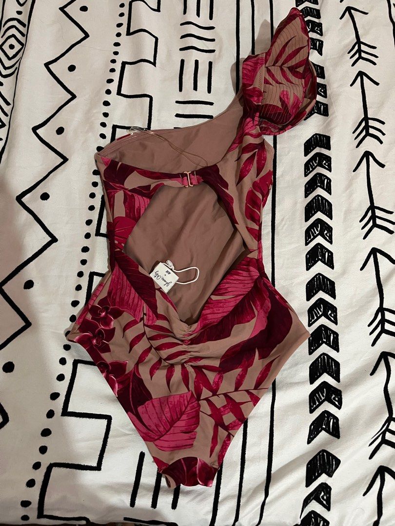 h&m one piece swimsuit, Women's Fashion, Swimwear, Bikinis & Swimsuits ...