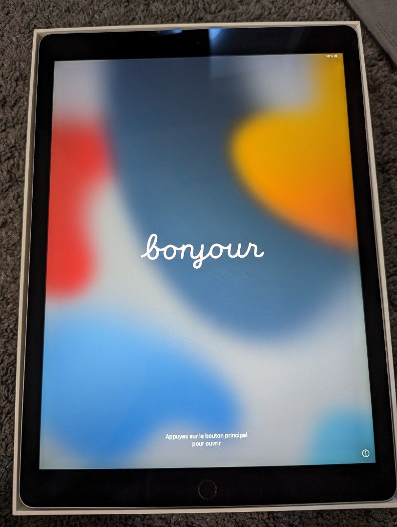 iPad Pro 12.9" 128GB Space Gray (1st Gen) + Smart Keyboard, Mobile ...