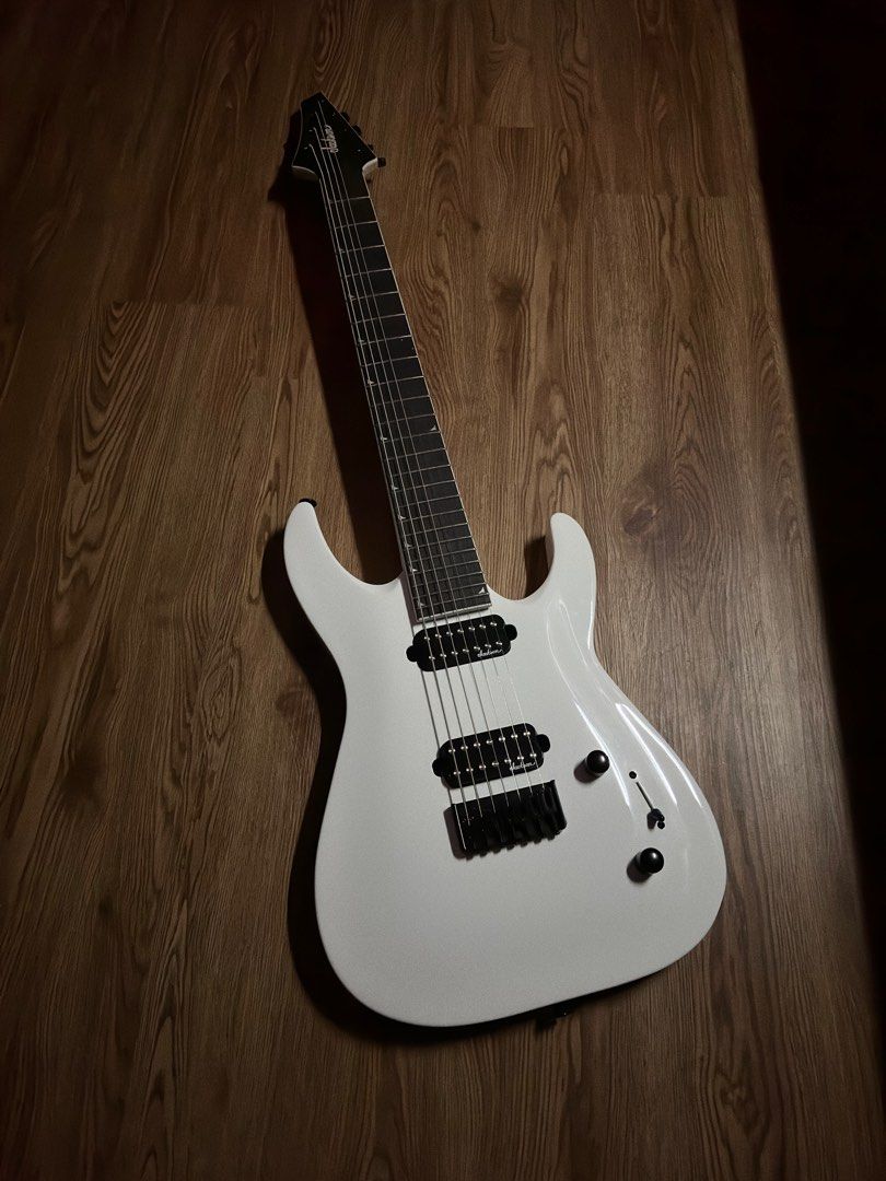 Jackson JS32-7 7 String Electric Guitar, Hobbies & Toys, Music & Media ...