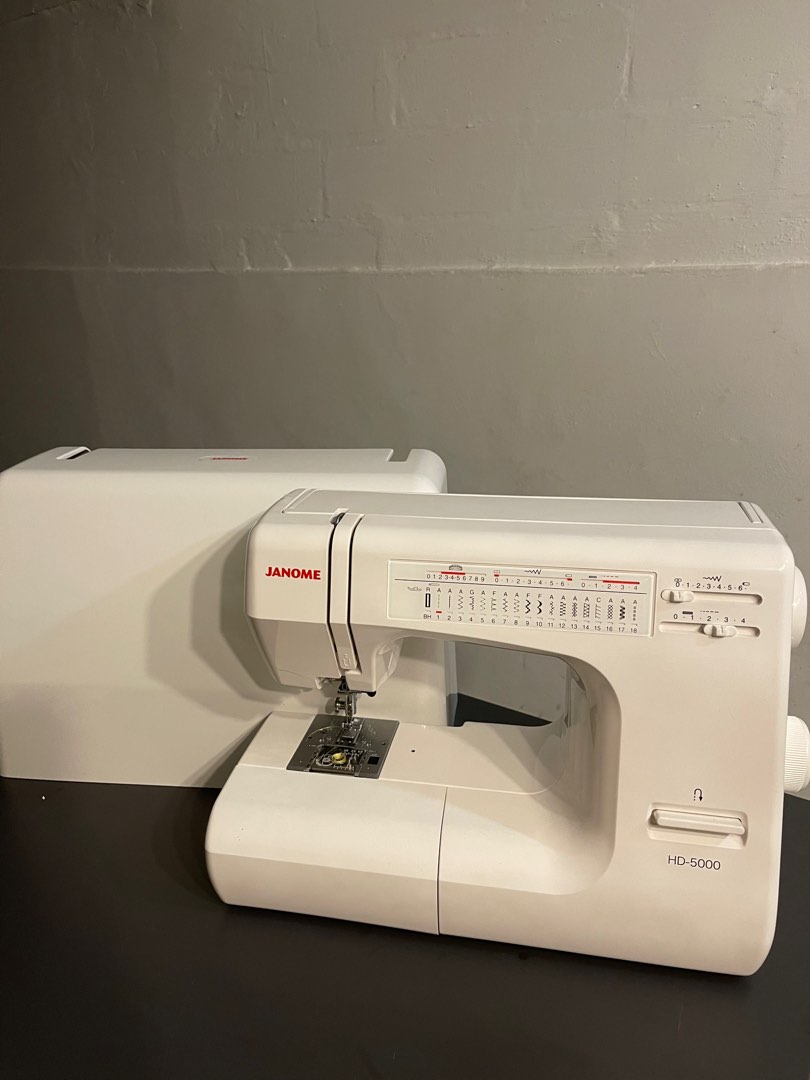 Janome HD-5000 with many free accessories, Hobbies & Toys, Stationery ...