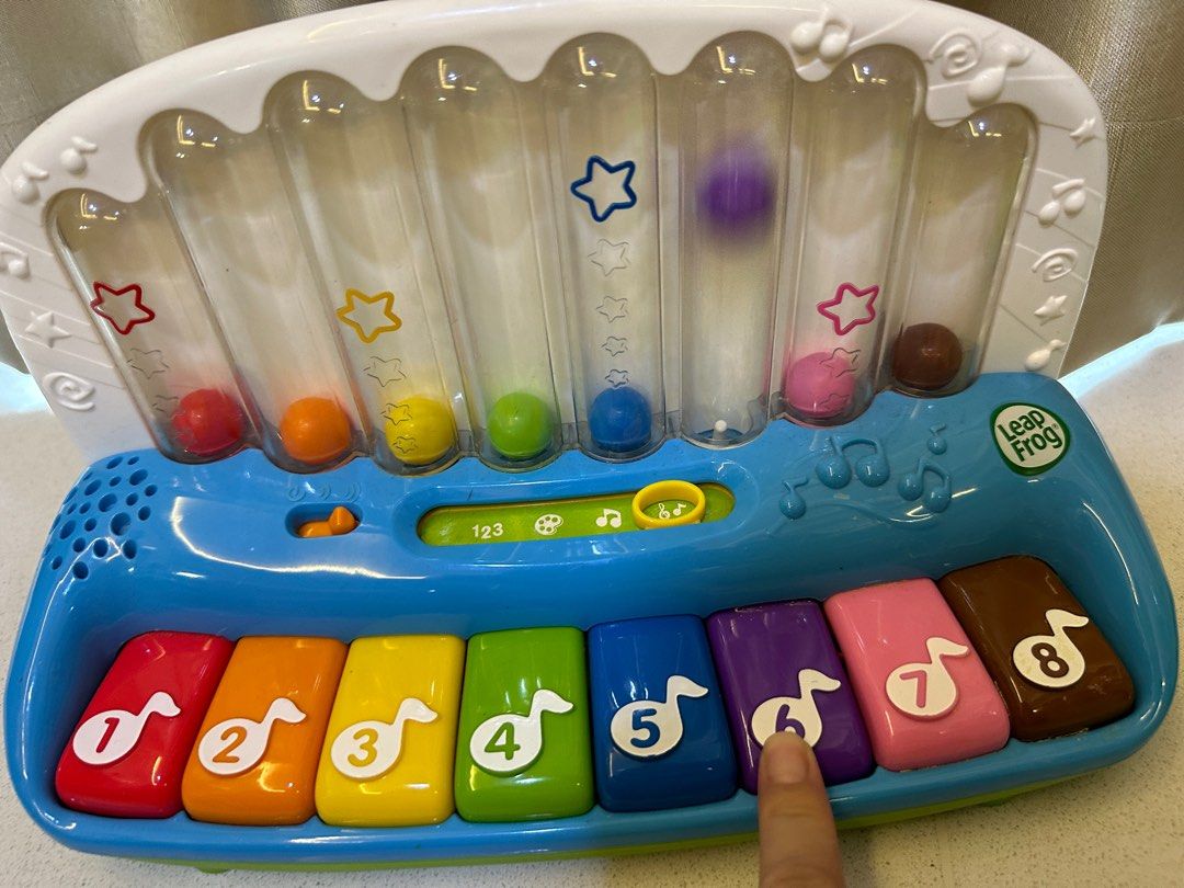 Leapfrog piano/keyboard, Babies & Kids, Infant Playtime on Carousell