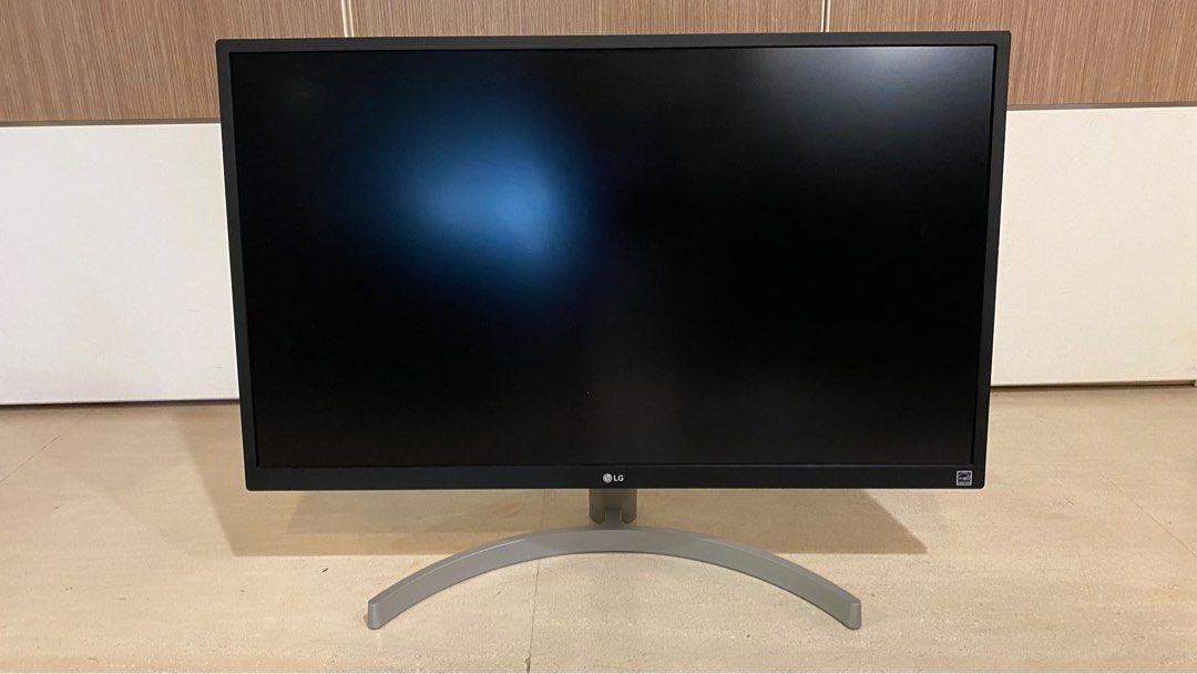 LG 27UL500-W IPS monitor with monitor arm, Computers & Tech, Parts ...