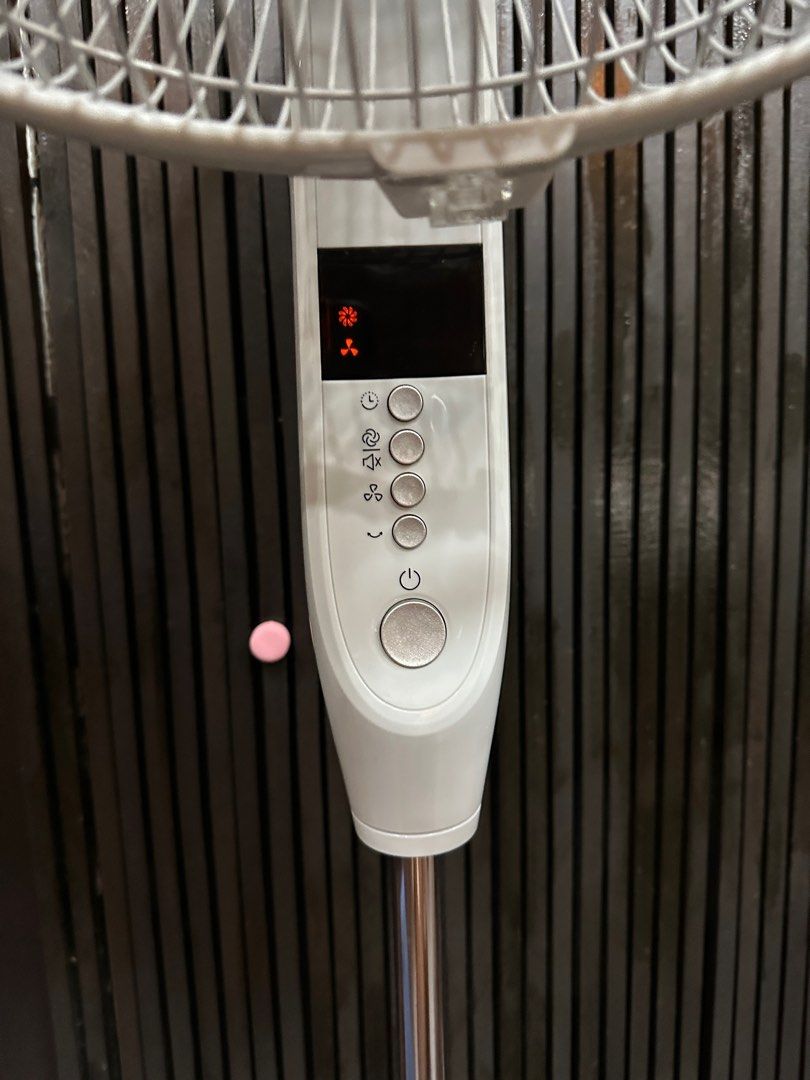 Mistral Fan with Remote Control 3 Speeds and Quiet Mode x 3 units ...