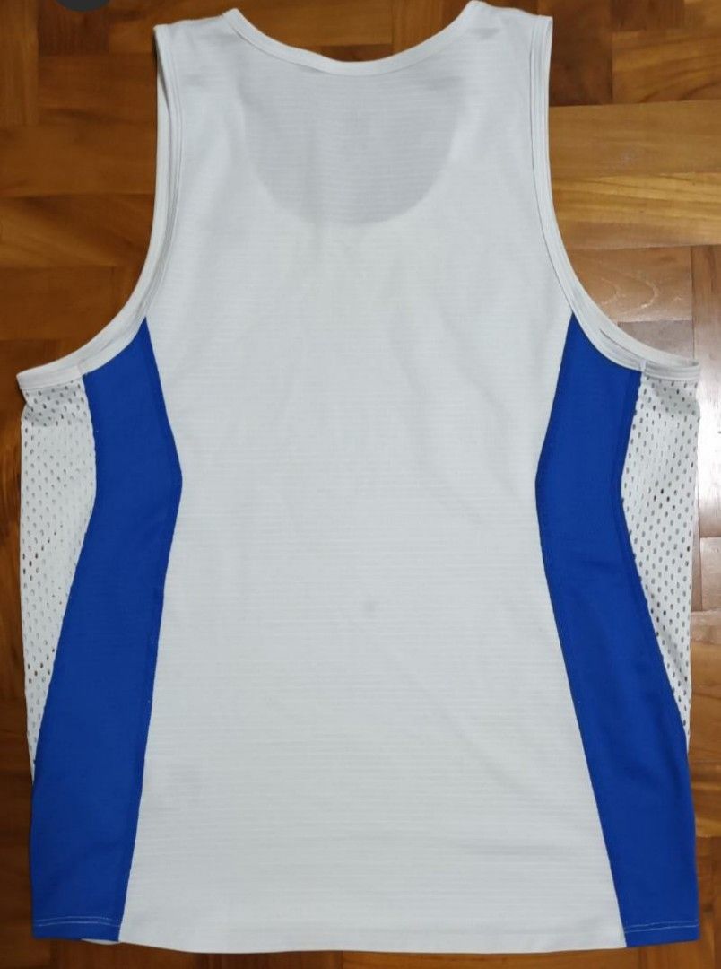 Nike running singlet, Men's Fashion, Activewear on Carousell