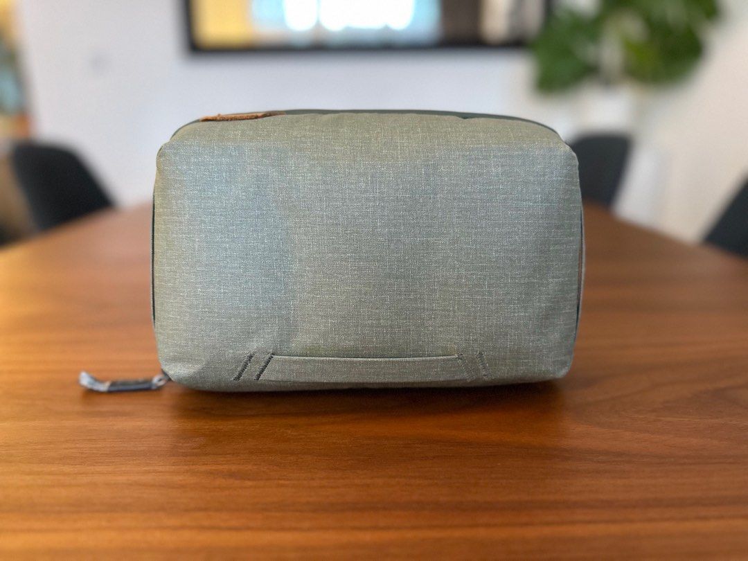 Peak Design Tech Pouch in Sage Green, Photography, Photography ...