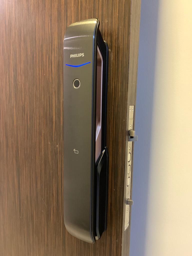 Philips Easykey digital door lock, Furniture & Home Living, Security ...