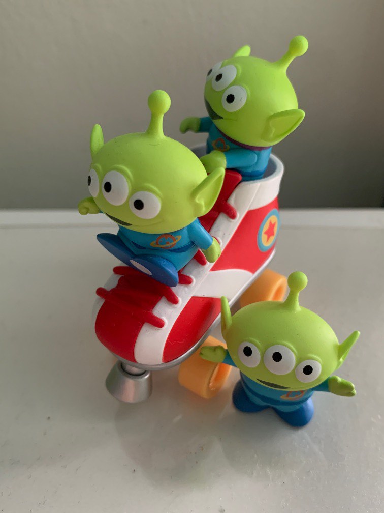 POP MART Disney / Pixar Aliens Days Series, Hobbies & Toys, Toys ...