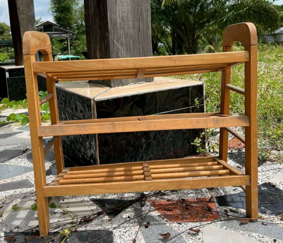 Rak kasut kayu, Furniture & Home Living, Furniture, Shelves, Cabinets ...