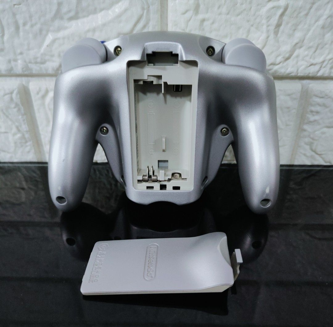 Rare Nintendo Gamecube Controllers (Authentic), Video Gaming, Gaming ...