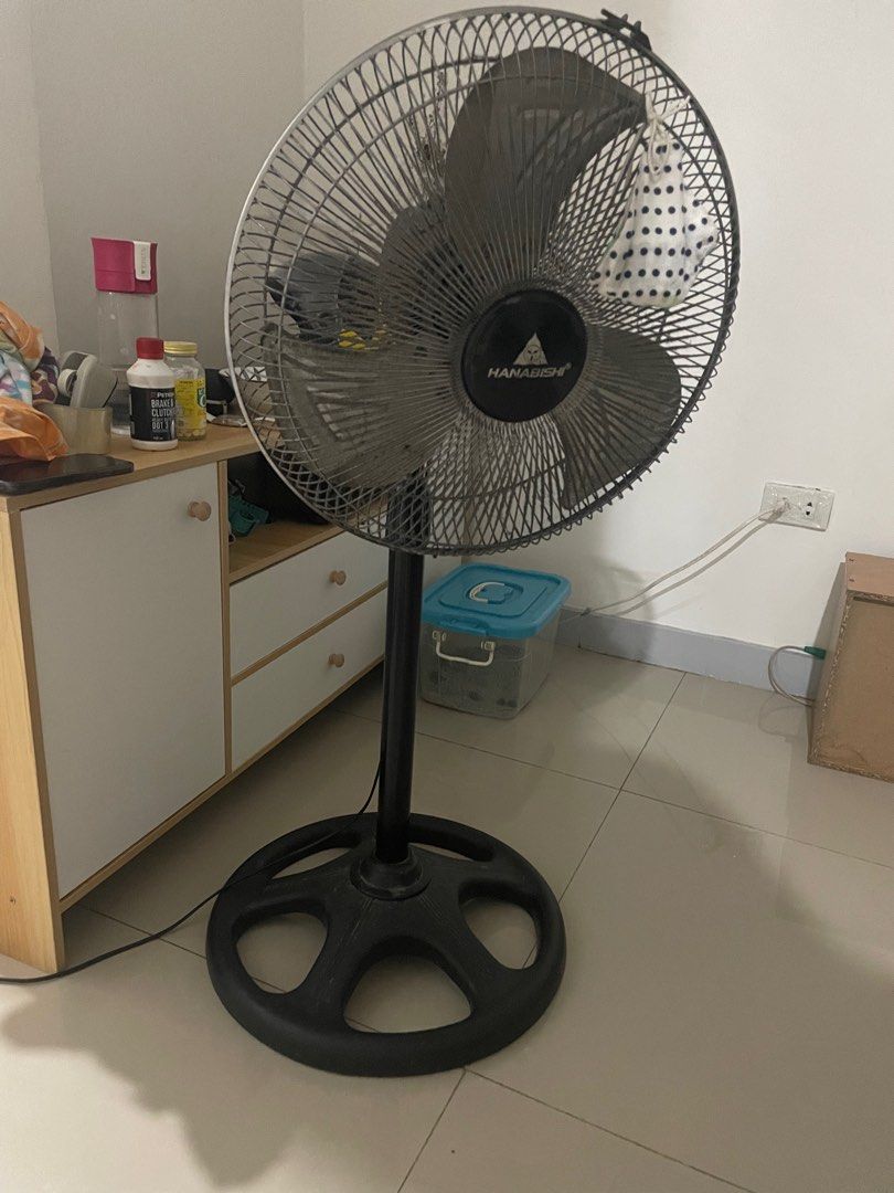 RUSHHHH Hanabishi Electricfan, Furniture & Home Living, Lighting & Fans ...