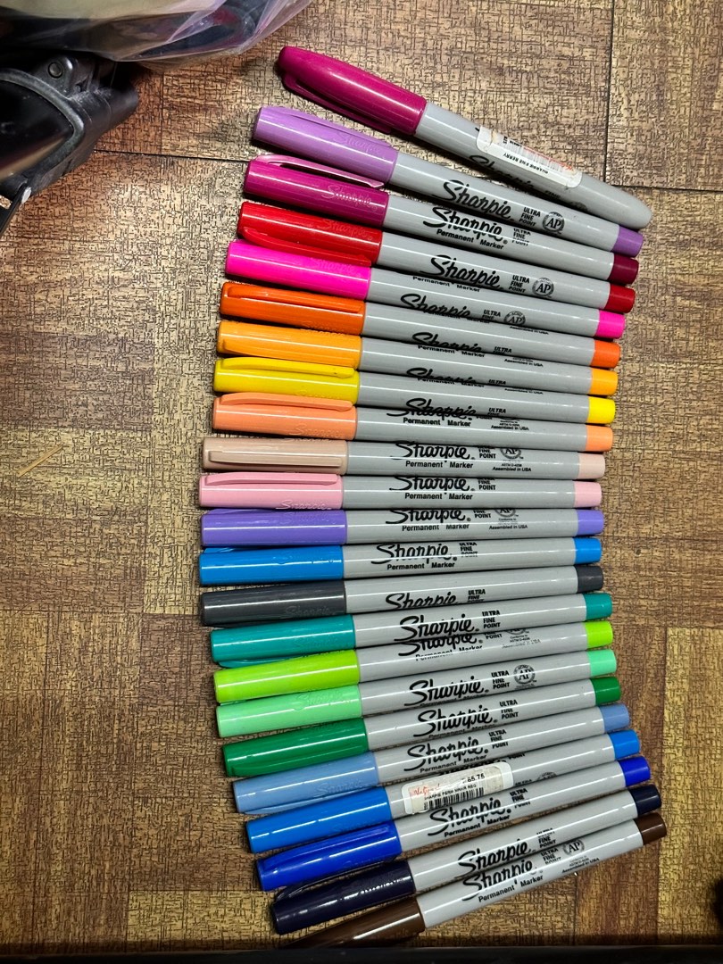 Sharpie fine liners, Hobbies & Toys, Stationary & Craft, Craft Supplies ...