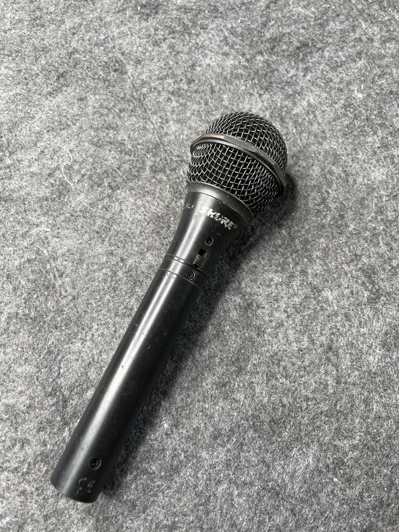 Shure Dynamic Microphone, Audio, Microphones on Carousell