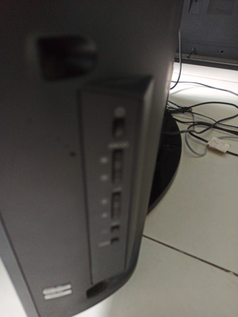 Sony bravia 32 inch LCD tv (NOT smart TV and pls read description), TV ...