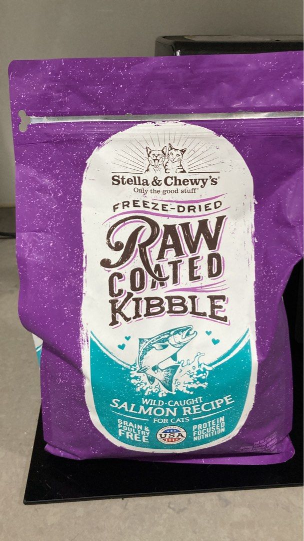Stella Chewy kibble, Pet Supplies, Pet Food on Carousell
