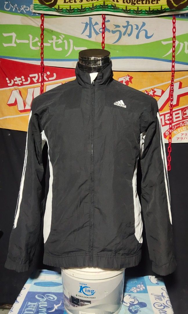 Switer adidas, Men's Fashion, Tops & Sets, Vests on Carousell